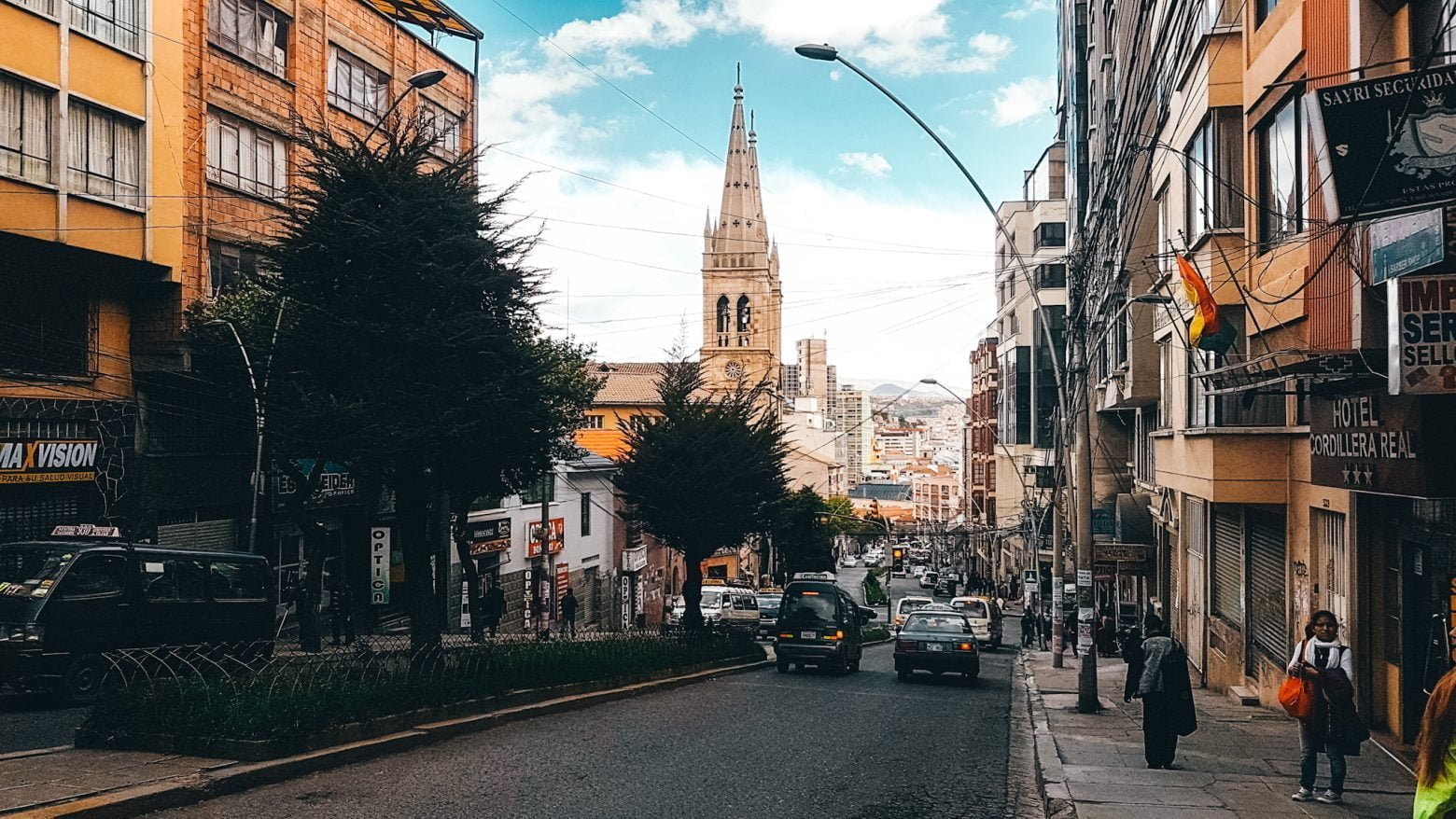 La Paz City Guide: Know Before You Go - Compasses & Quests