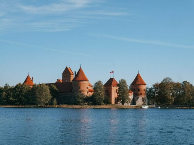 Trakai: A Day Trip from Vilnius - Compasses & Quests