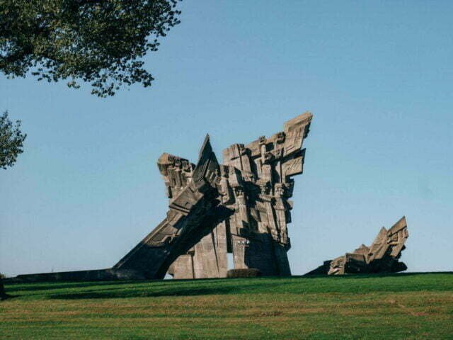 Visiting the Ninth Fort of Kaunas - Compasses & Quests