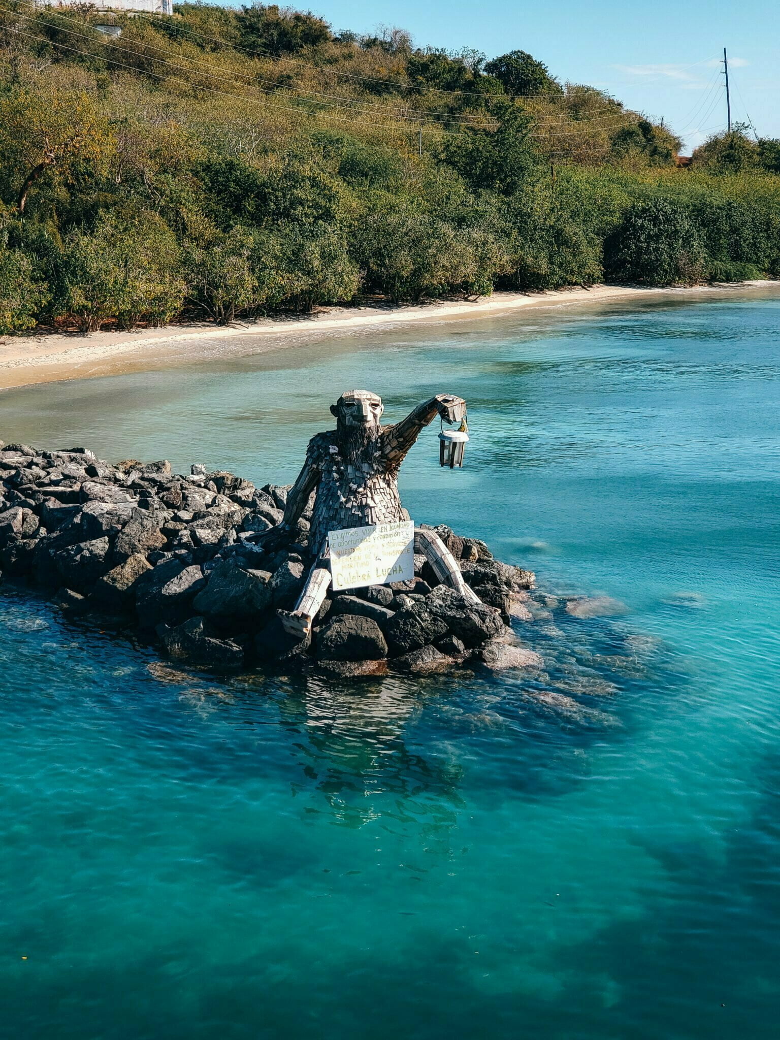 Playa Flamenco - Culebra Island - Compasses & Quests